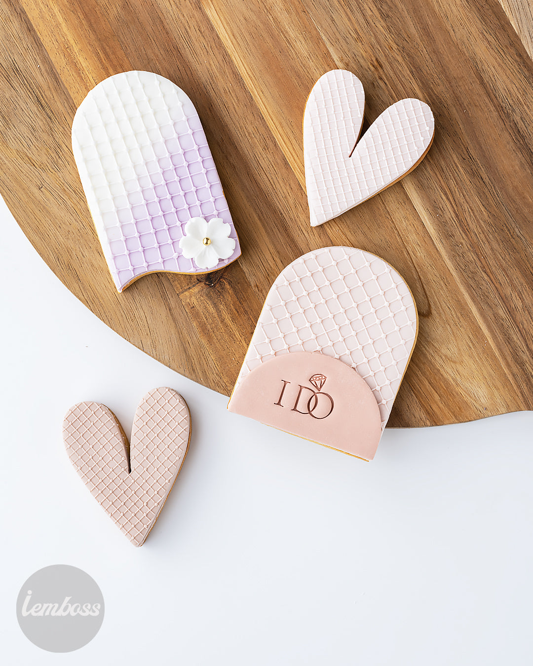 Curved bottom Arch – Iemboss